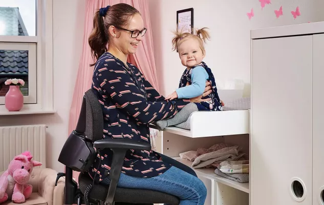 The best kitchen chair for cooking. Find it here | VELA